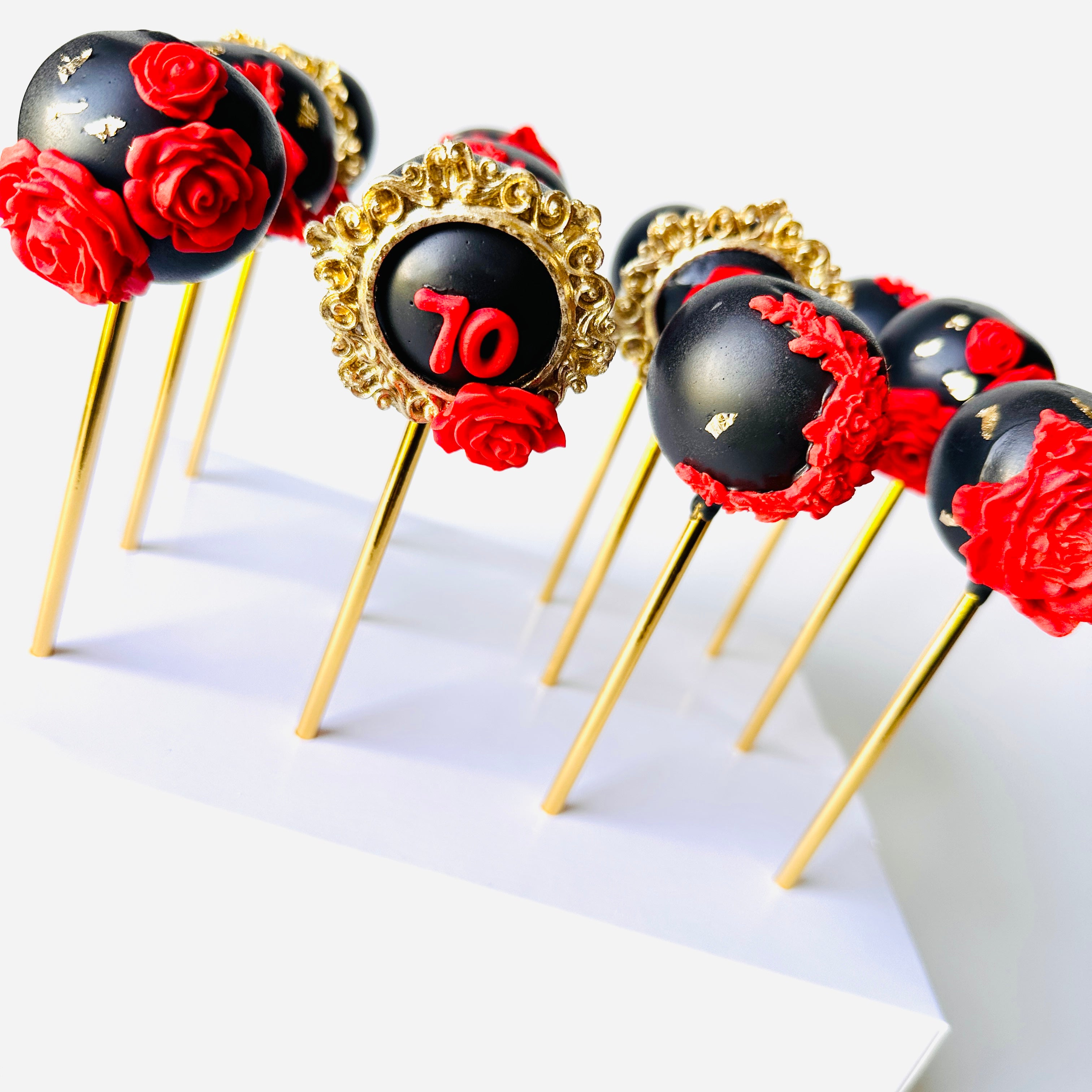 1 dozen Customized Cake pops – ShicTreats